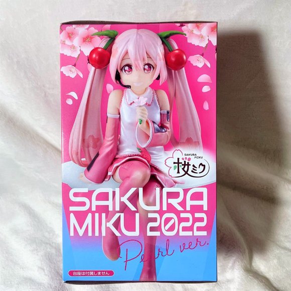 Furyu | Accents | Furyu Sakura Hatsune Miku 222 Noodle Stopper Prize ...